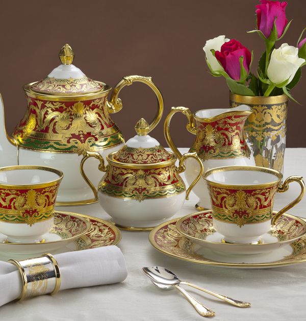 Exquisite Luxury Tableware Guide